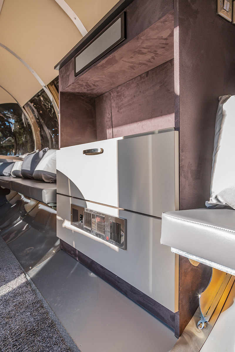 Rotating Pod Extra Large Ovalhouse Garden Pod