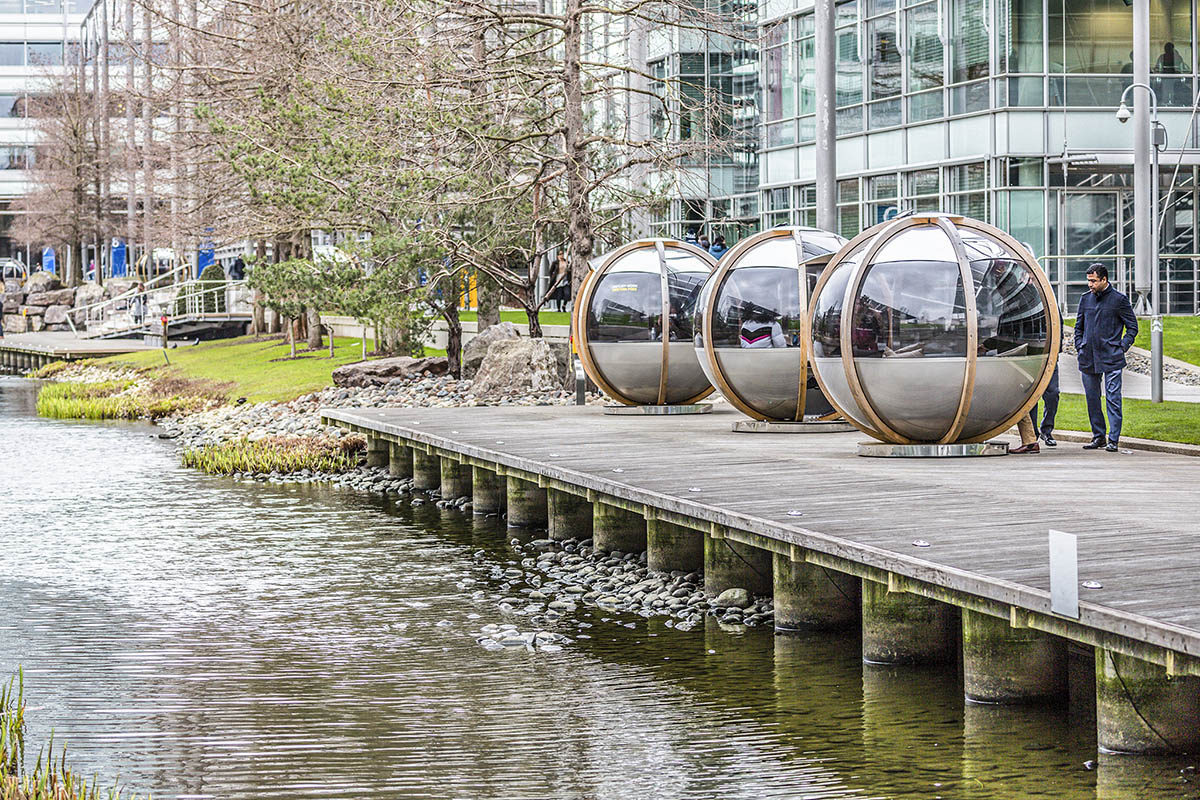 Why a Rotating Seater Pod is the Ultimate Office Escape