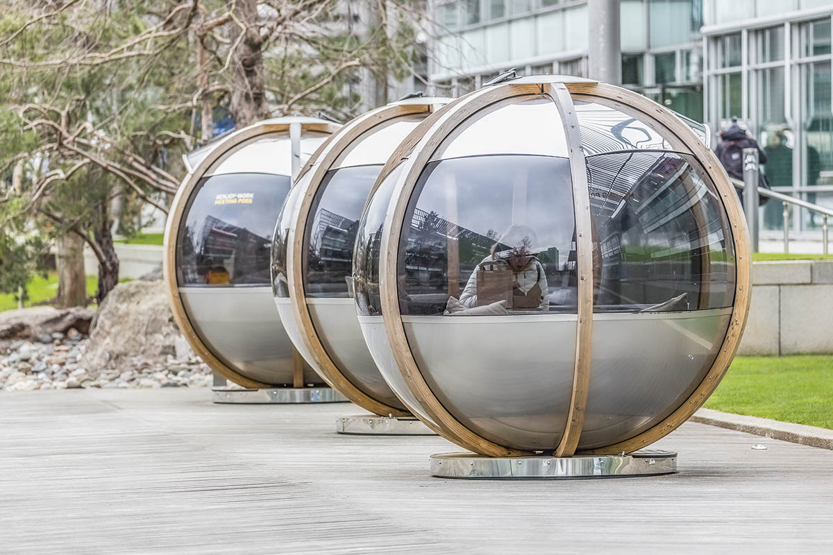 Why a Rotating Seater Pod is the Ultimate Office Escape