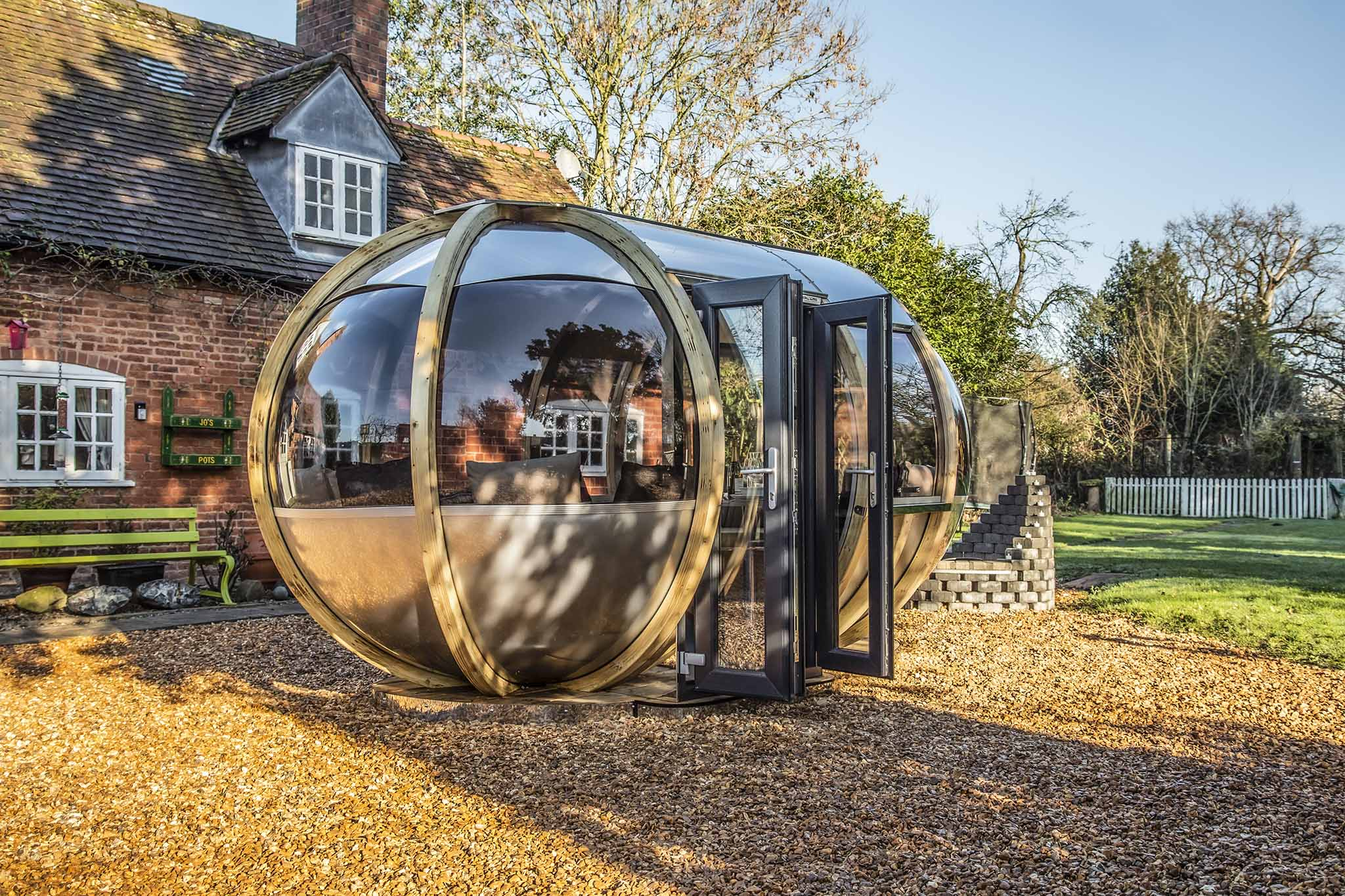Rotating Pod Off Set Ovalhouse Outdoor Garden Pod